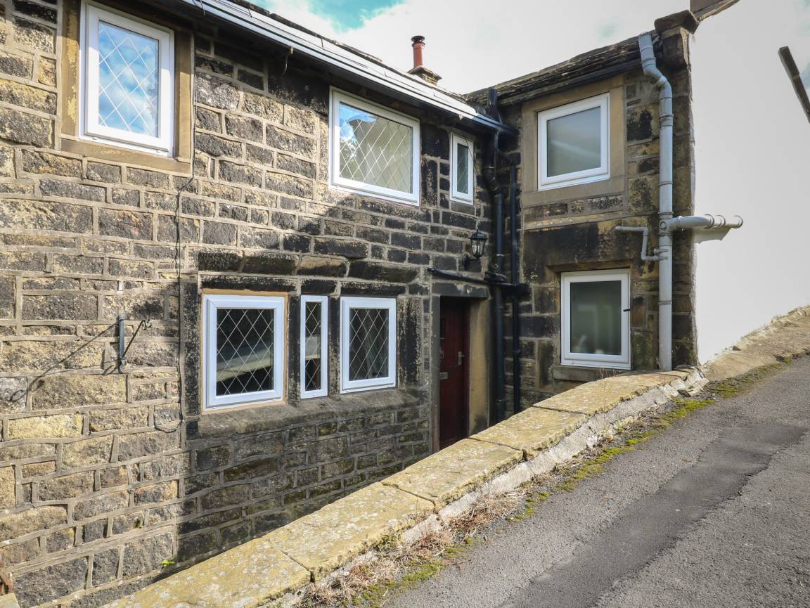 Cottage ∙ 2 Bedrooms ∙ 4 Guests - Ripponden