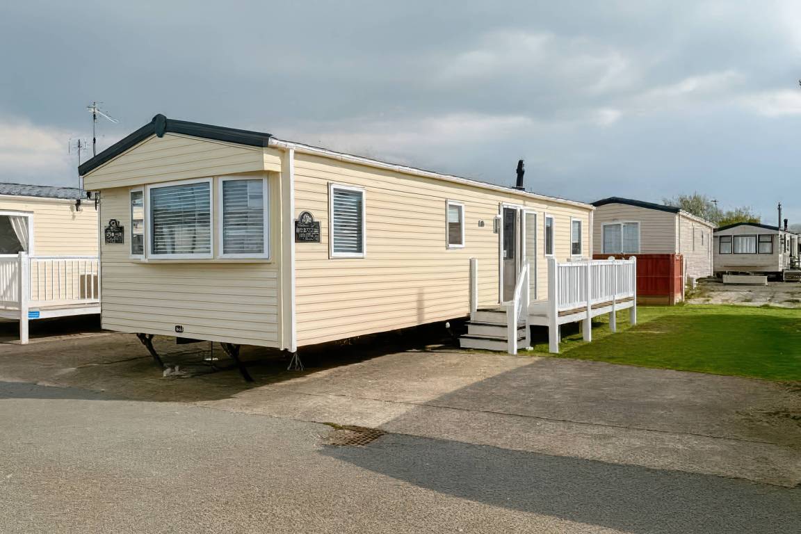 Cottage ∙ 3 Bedrooms ∙ 8 Guests - Towyn