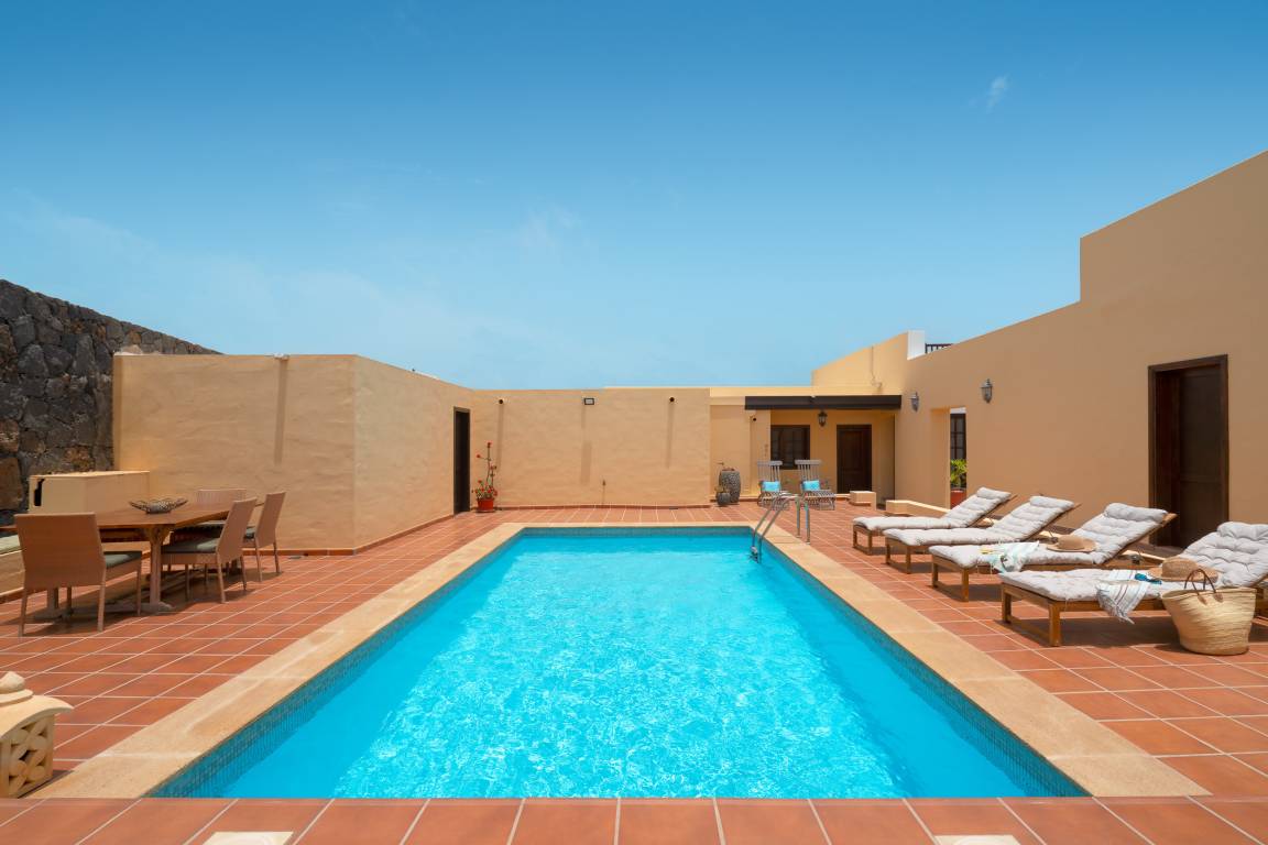 190 M² Casa ∙ 3 Habitaciones ∙ 6 Huéspedes - Costa Teguise