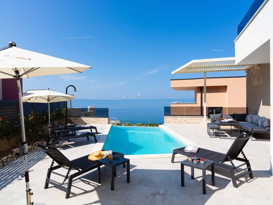 220 M² House ∙ 3 Bedrooms ∙ 6 Guests - Makarska