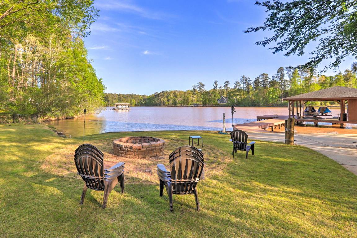 167 M² House ∙ 2 Bedrooms ∙ 6 Guests - Lake Sinclair, GA