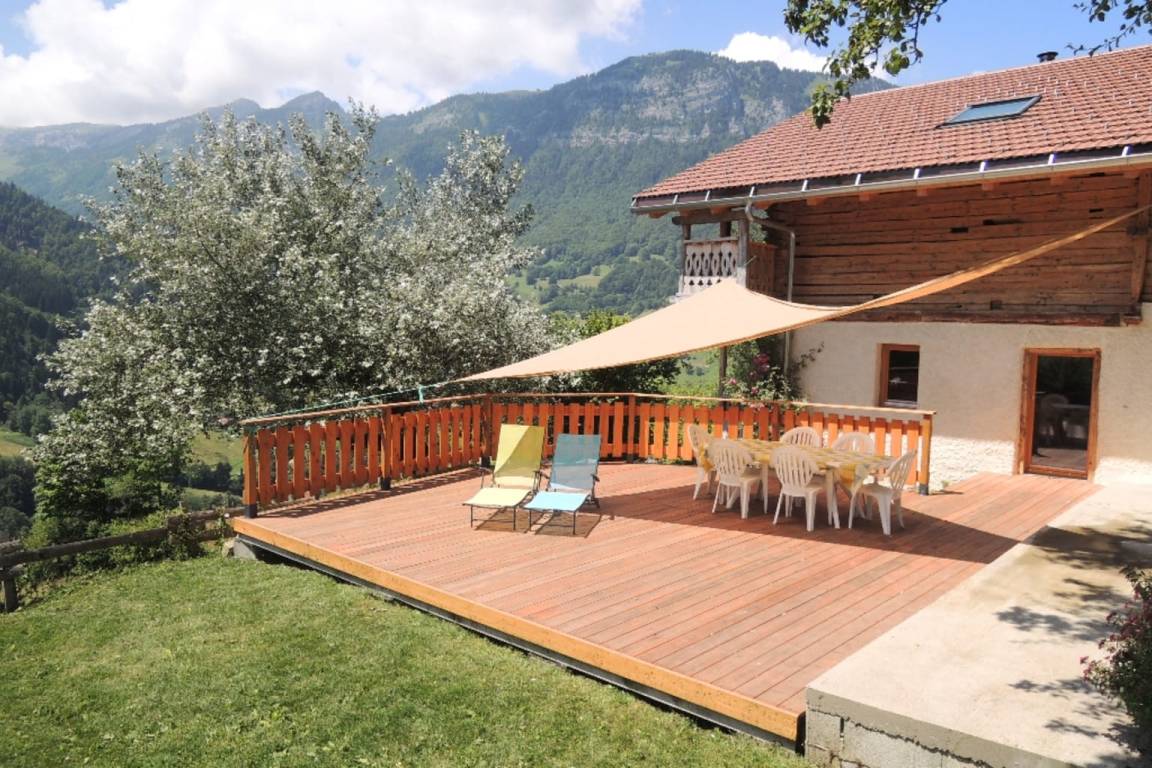 200 M² Chalet ∙ 6 Bedrooms ∙ 12 Guests - Bonneville