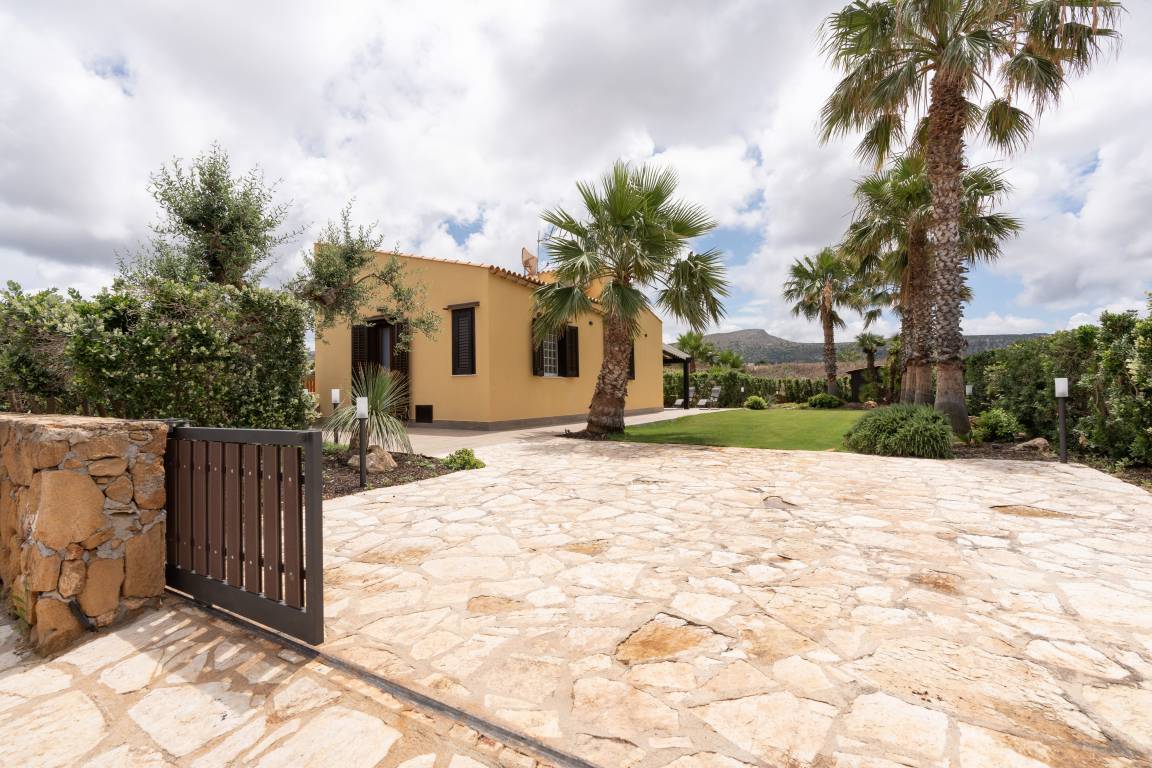 87 M² Villa ∙ 3 Slaapkamers ∙ 8 Gasten - Custonaci