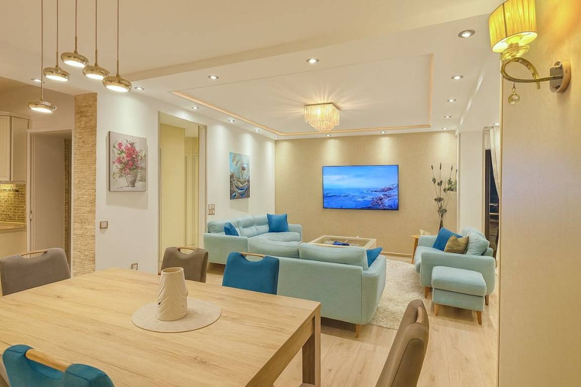 100 M² Apartment ∙ 2 Bedrooms ∙ 4 Guests - Hamburg