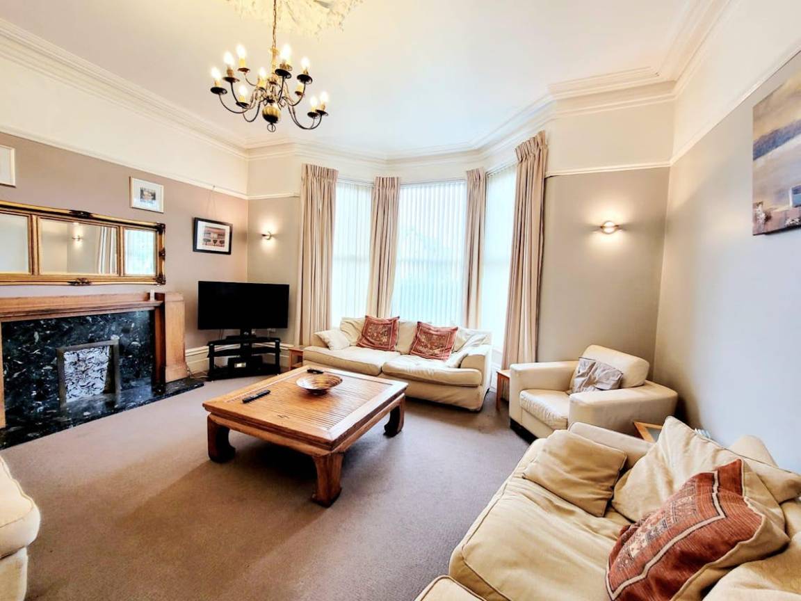 355 M² Maison De Vacances ∙ 7 Chambres ∙ 15 Personnes - Liverpool