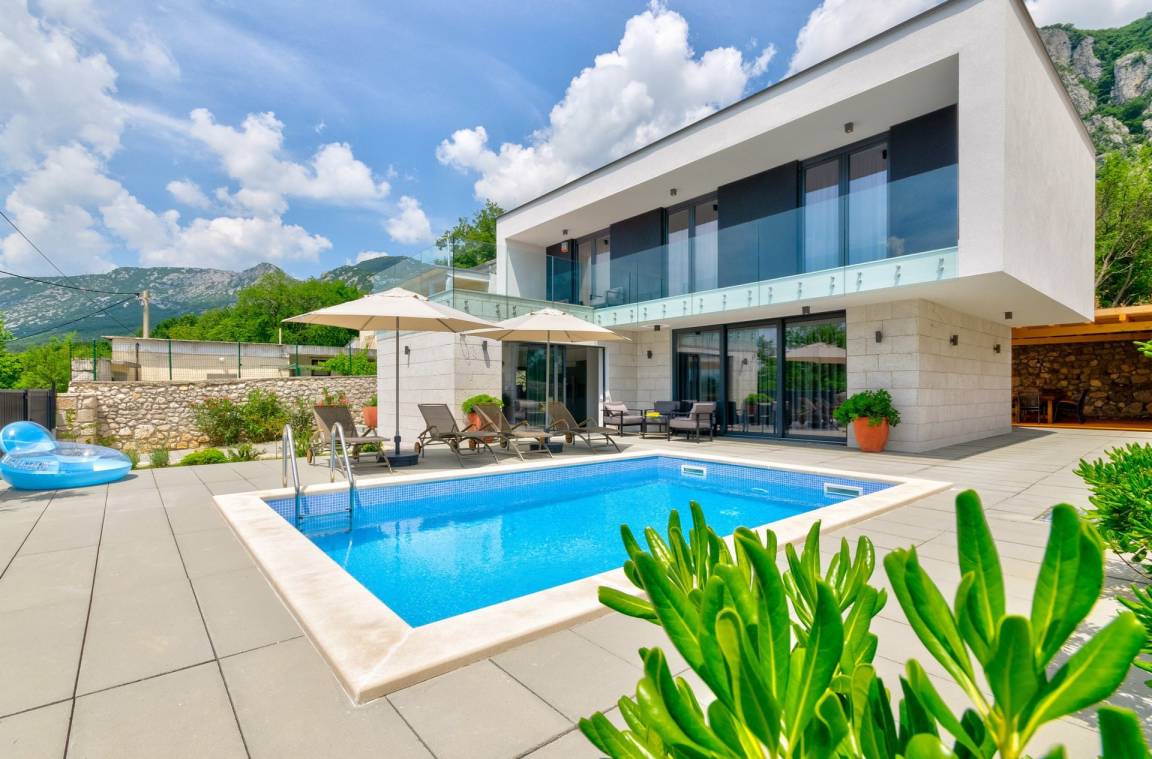 150 M² Villa ∙ 3 Schlafzimmer ∙ 6 Gäste - Crikvenica