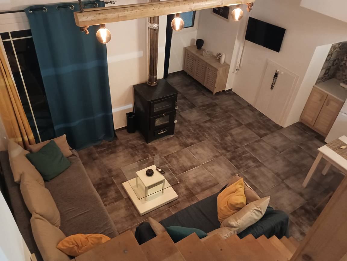73 M² House ∙ 2 Bedrooms ∙ 5 Guests - Kaminaki