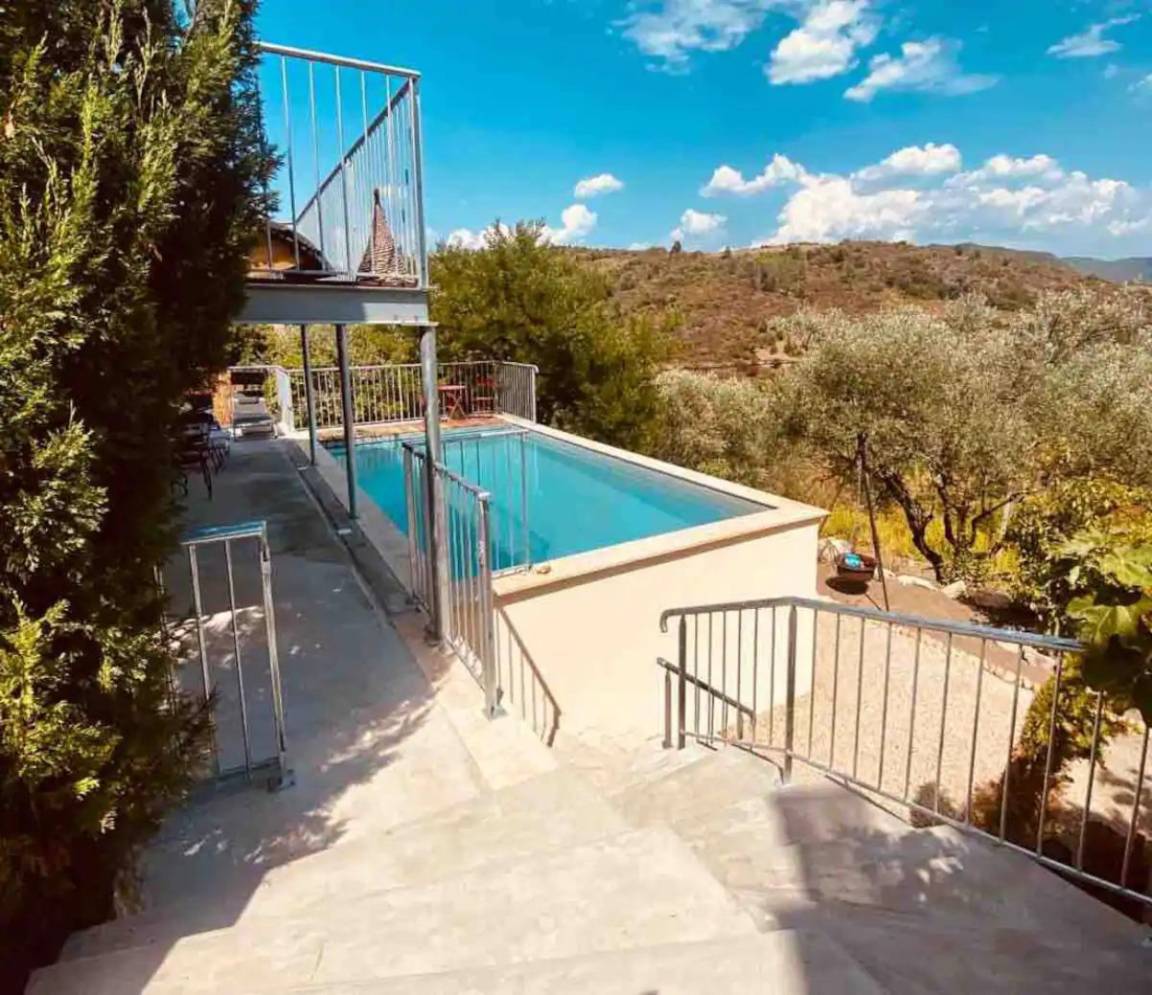 220 M² Gîte ∙ 4 Chambres ∙ 9 Personnes - Roquebrun