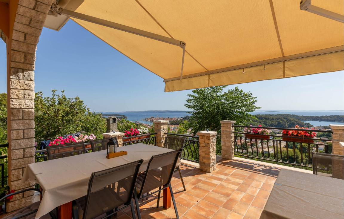 57 M² Apartment ∙ 1 Bedroom ∙ 3 Guests - Rab