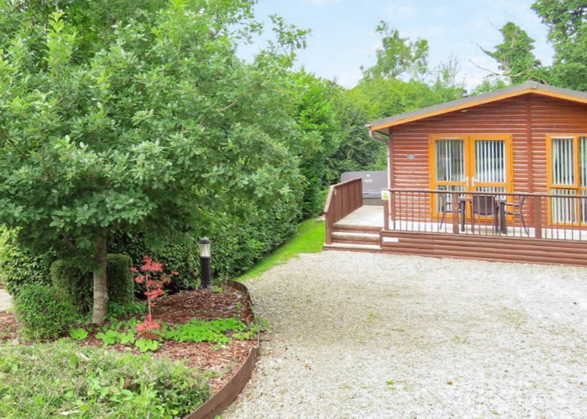 Chalet ∙ 2 Bedrooms ∙ 4 Guests - Pembrokeshire