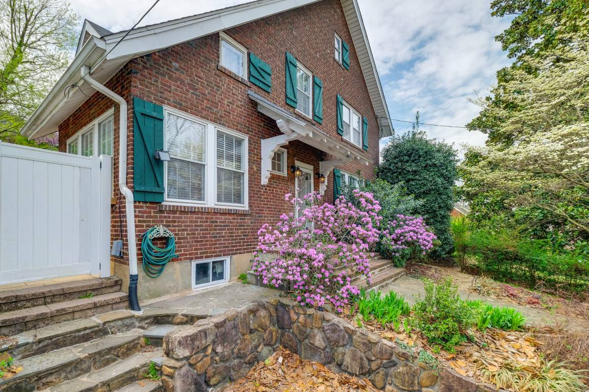 178 M² House ∙ 3 Bedrooms ∙ 6 Guests - Mill Mountain Zoo, Roanoke