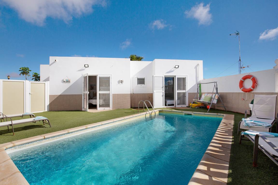 120 M² Villa ∙ 3 Habitaciones ∙ 6 Huéspedes - Puerto del Rosario