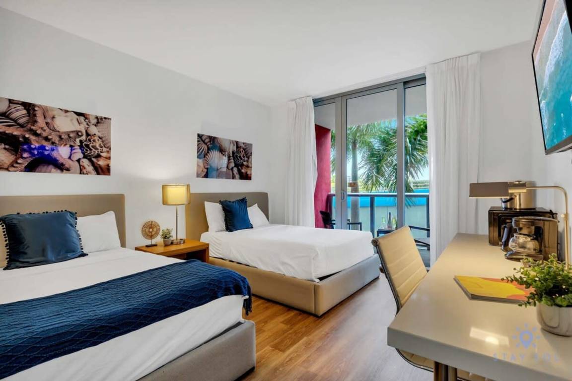 Apartment ∙ 4 Guests - Hallandale Beach, FL