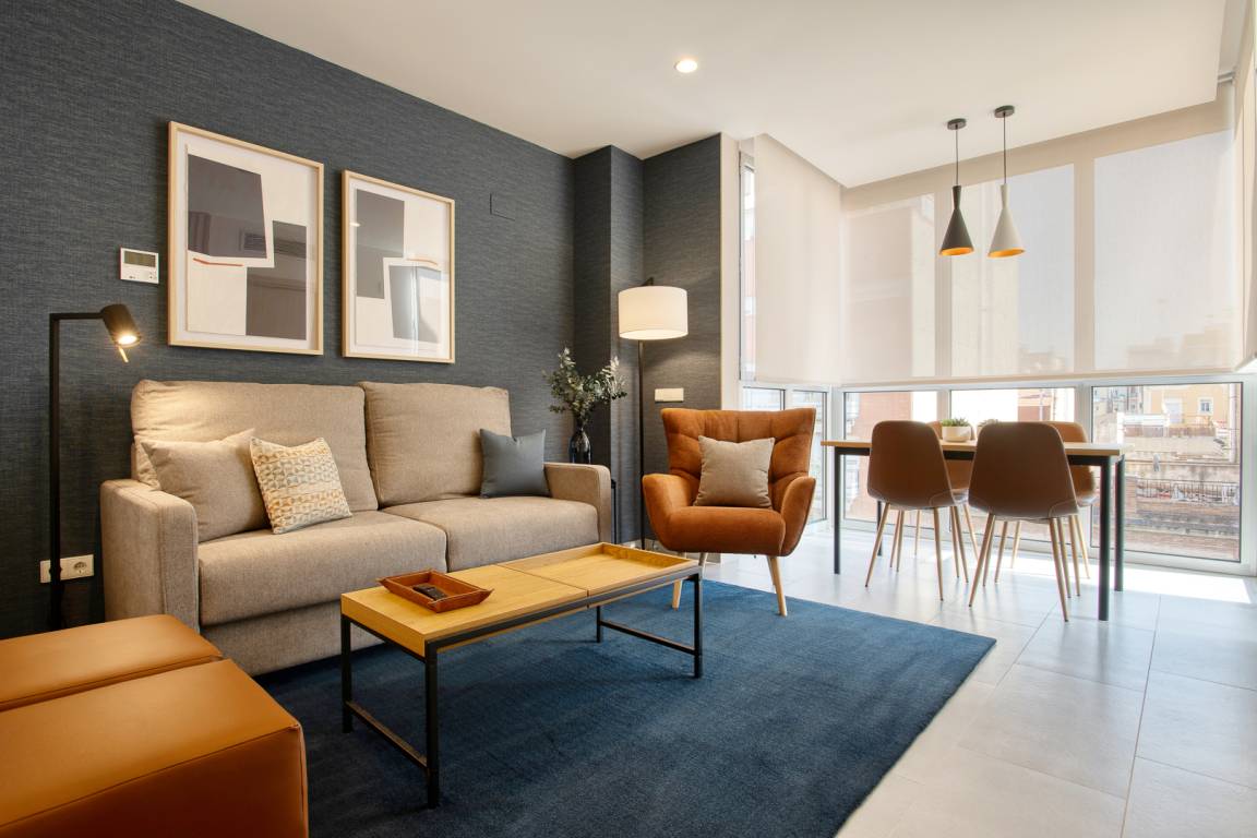 66 M² Apartamento ∙ 2 Habitaciones ∙ 4 Huéspedes - Badalona