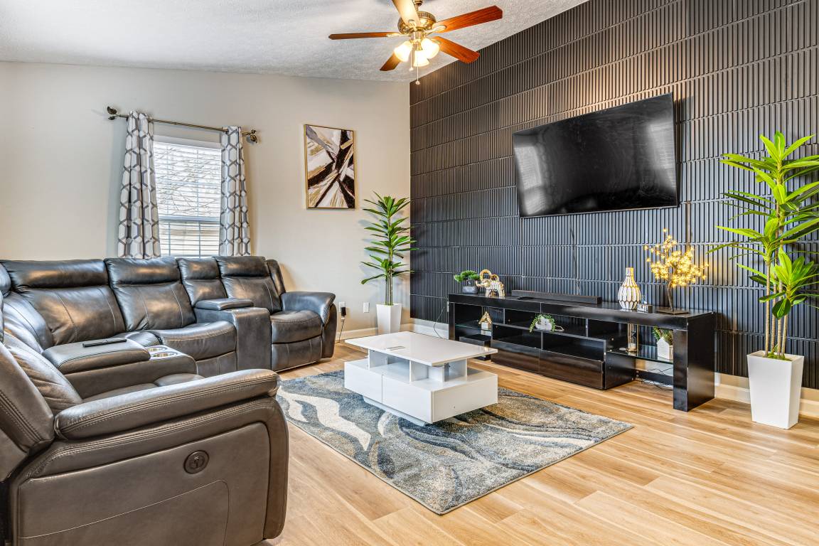 198 M² House ∙ 4 Bedrooms ∙ 8 Guests - Indianapolis, IN