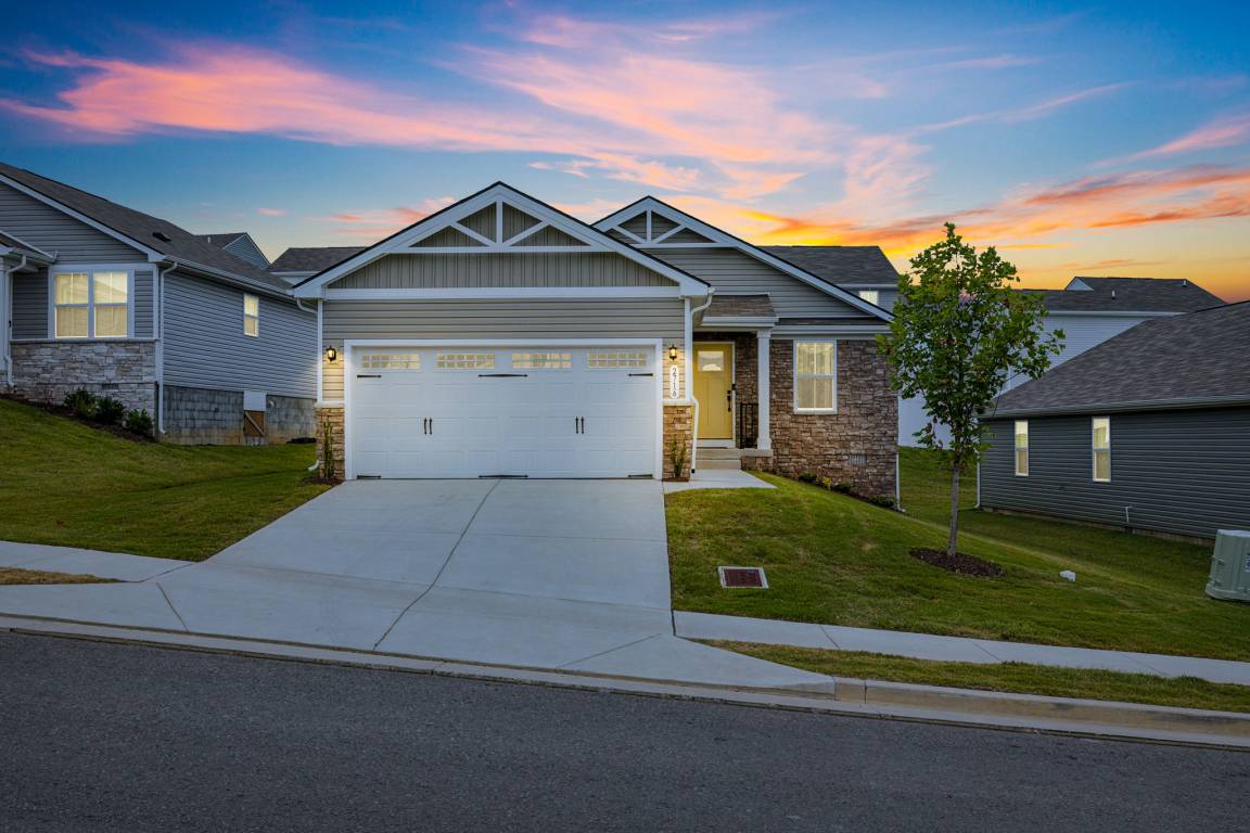 102 M² House ∙ 2 Bedrooms ∙ 4 Guests - Nashville, TN