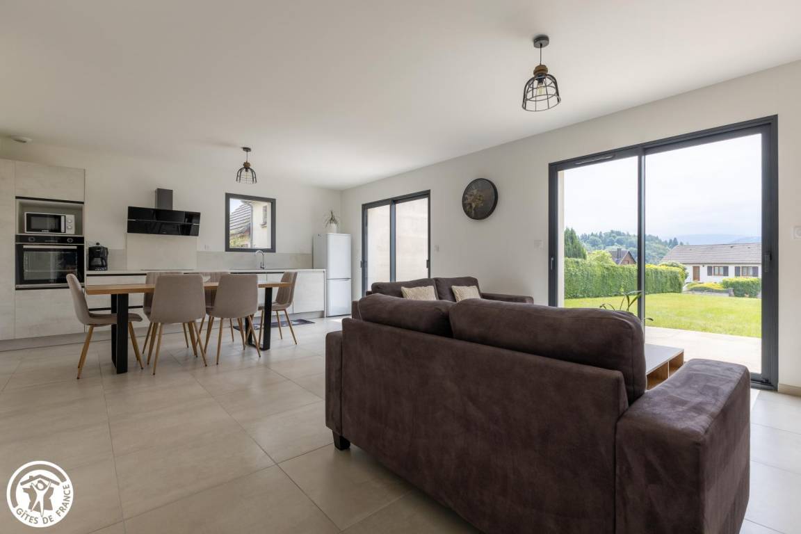 81 M² Gîte ∙ 3 Chambres ∙ 6 Personnes - Orcival