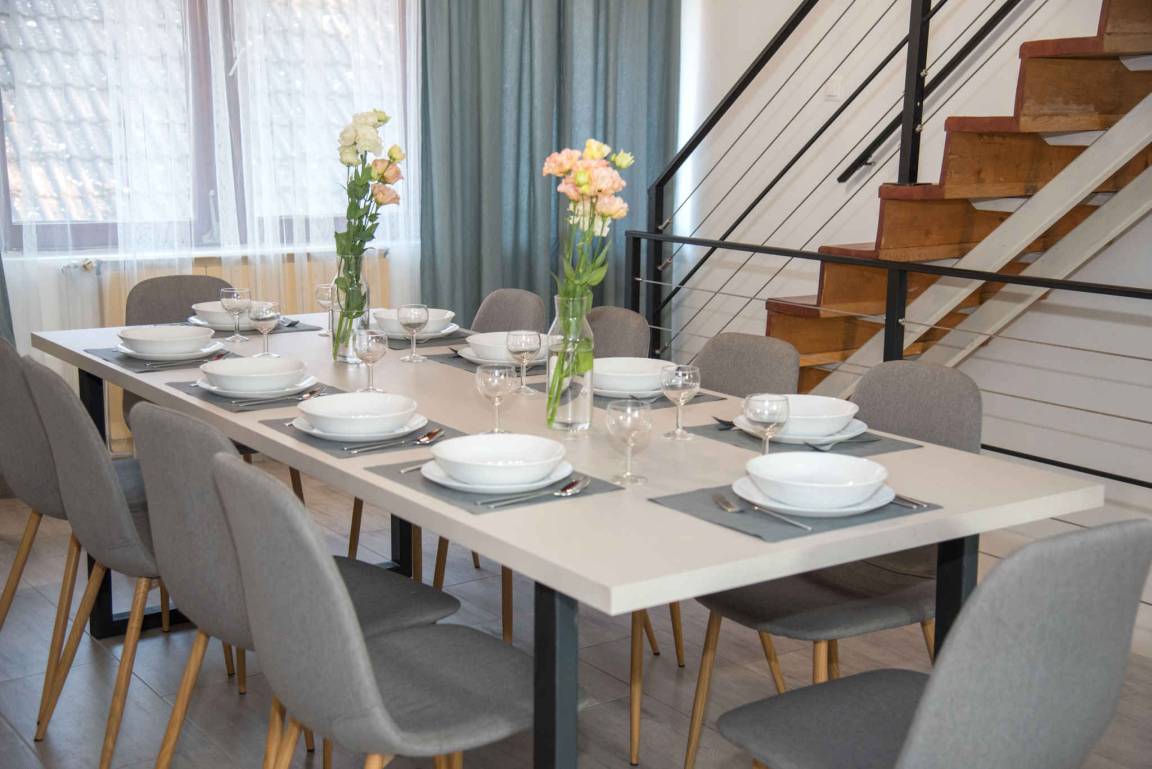 200 M² Appartement ∙ 6 Chambres ∙ 16 Personnes - Balatonmáriafürdő