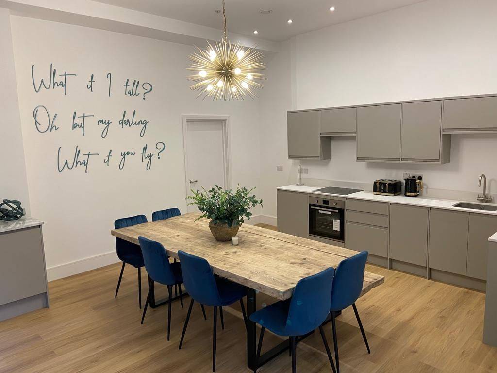 Cottage ∙ 4 Bedrooms ∙ 15 Guests - York