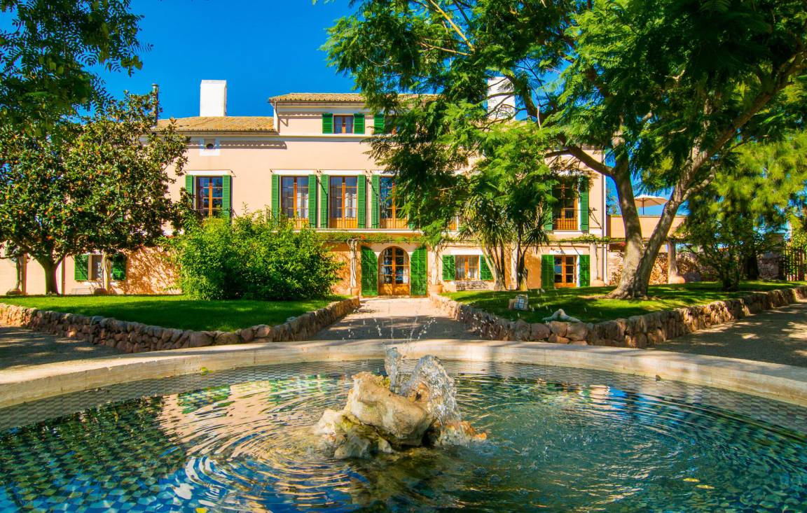 1780 M² Talo ∙ 9 Makuuhuonetta ∙ 18 Vierasta - Mallorca