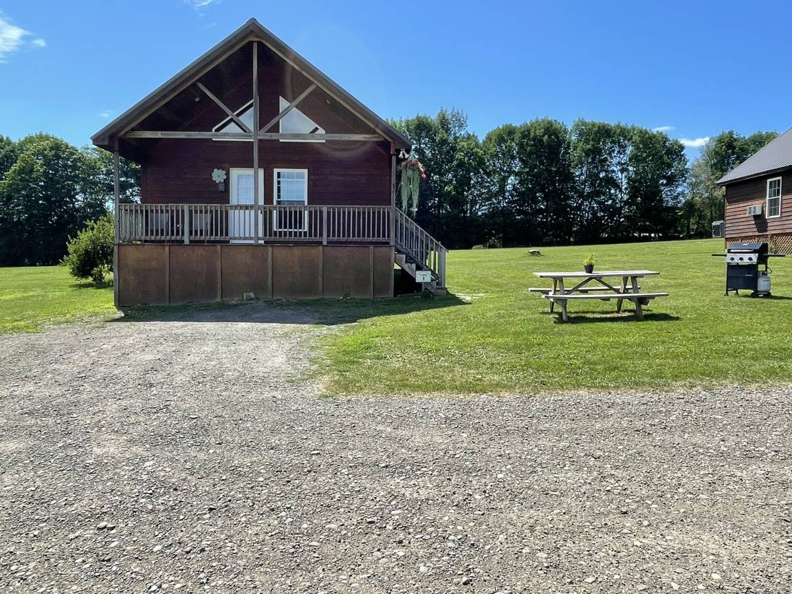 74 M² Cabin ∙ 2 Bedrooms ∙ 7 Guests - Gilbert Lake State Park, Laurens