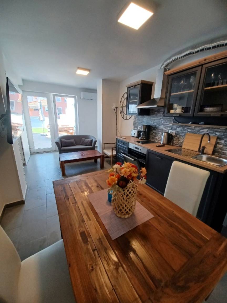 36 M² Apartment ∙ 1 Bedroom ∙ 2 Guests - Banjole