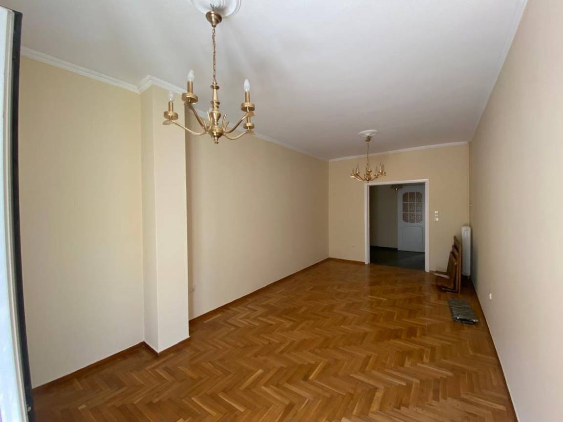 83 M² Apartamento ∙ 2 Habitaciones ∙ 4 Huéspedes - Atenas