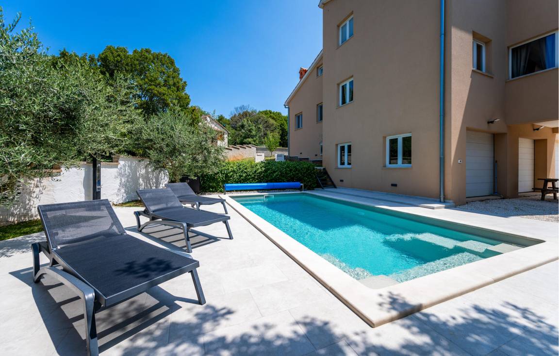 134 M² Appartamento ∙ 4 Camere Da Letto ∙ 8 Ospiti - Rakalj
