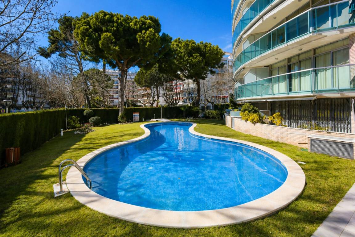 77 M² Apartamento ∙ 2 Habitaciones ∙ 6 Huéspedes - Salou