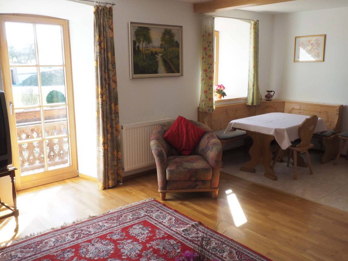 51 M² Ferienwohnung ∙ 4 Gäste - Riedering