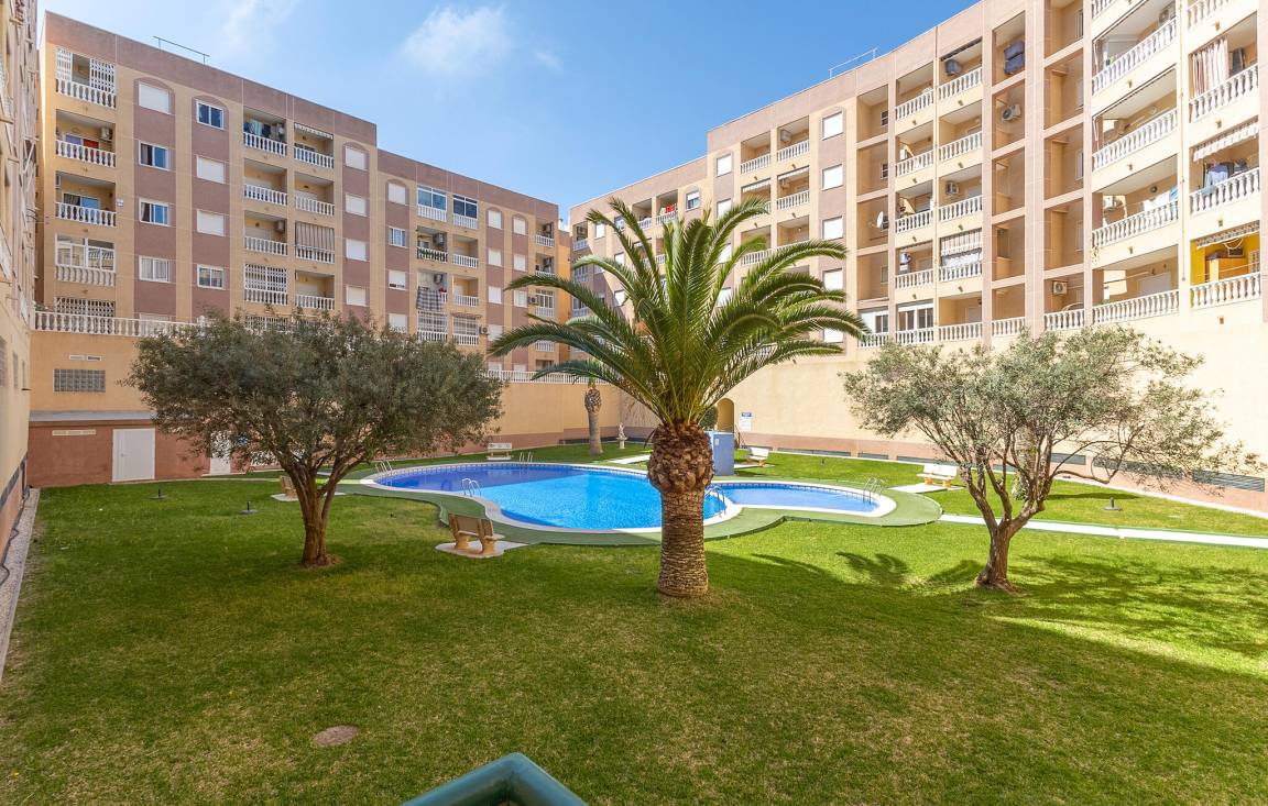 60 M² Appartement ∙ 2 Chambres ∙ 4 Personnes - Torrevieja