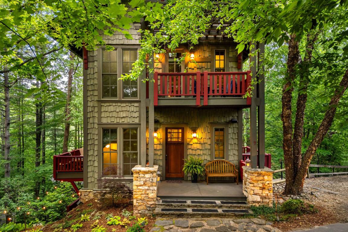 173 M² House ∙ 2 Bedrooms ∙ 6 Guests - Black Mountain, NC