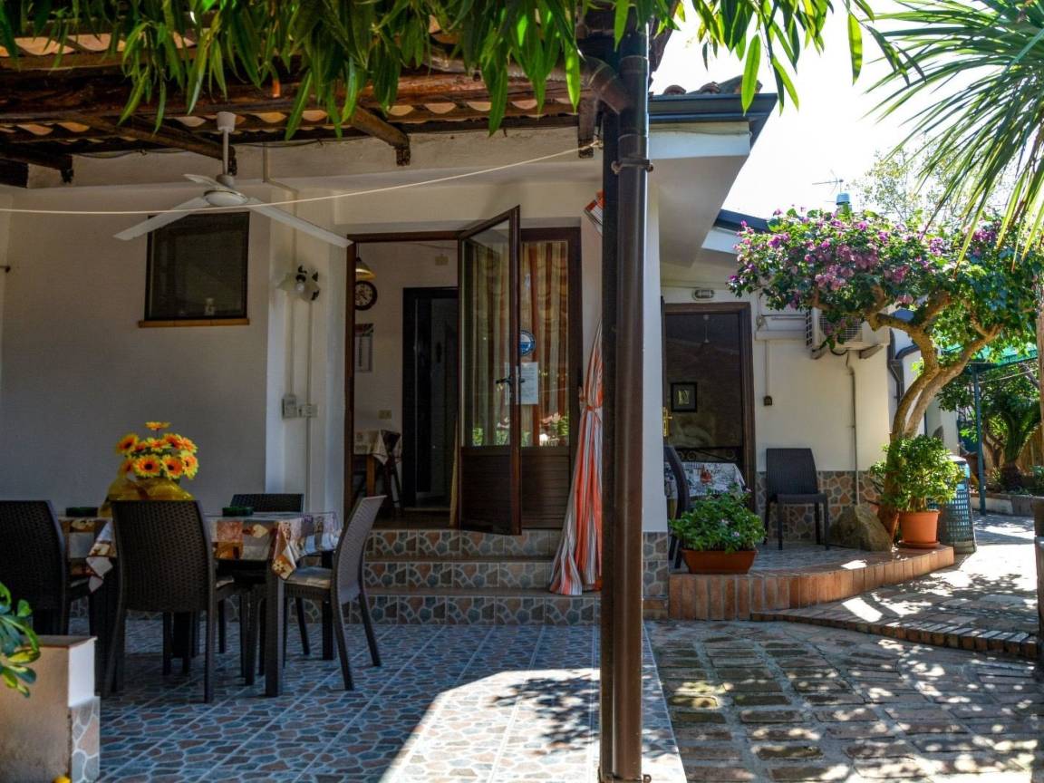 65 M² House ∙ 2 Bedrooms ∙ 6 Guests - Tropea