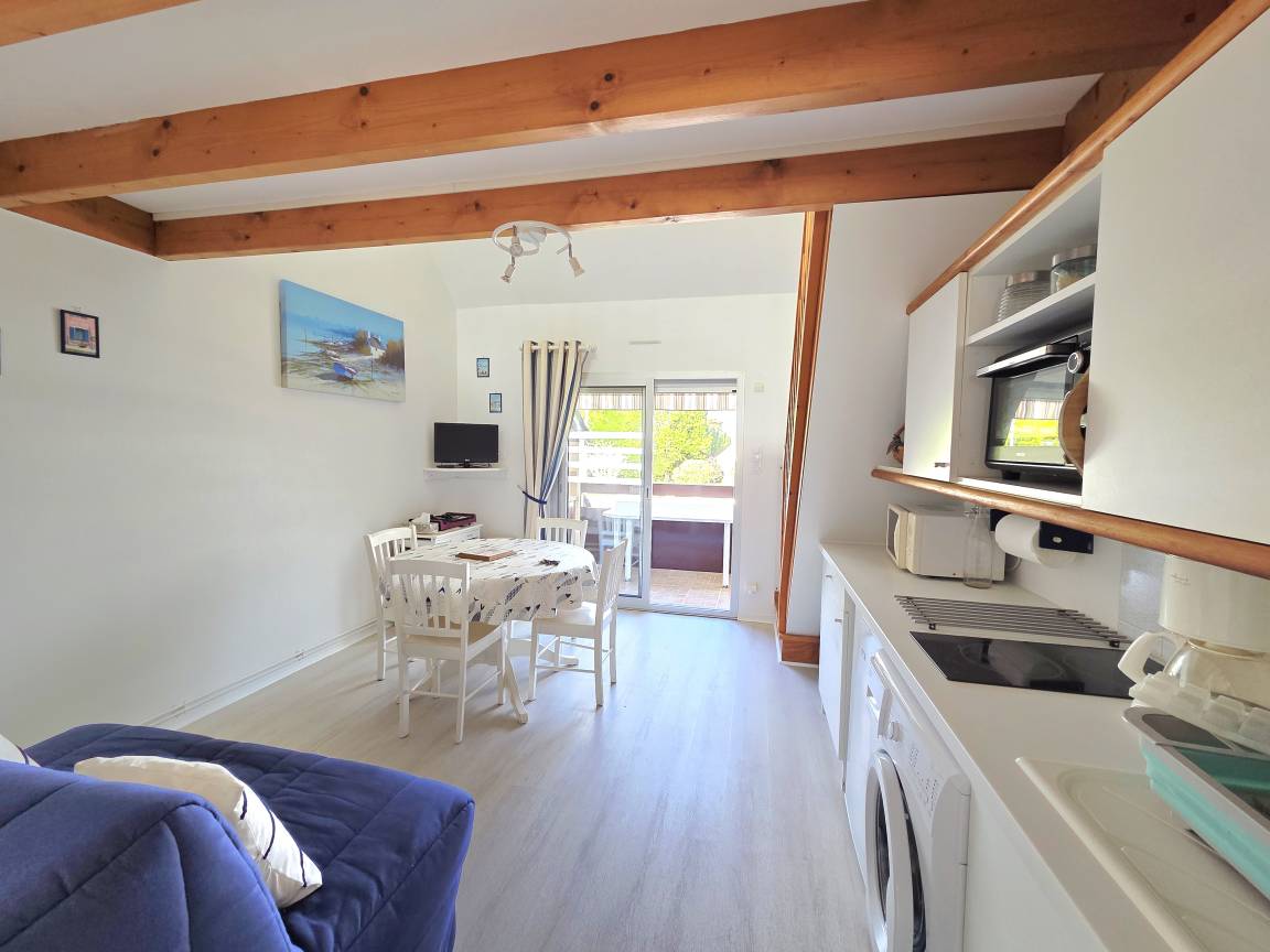 37 M² Apartment ∙ 2 Bedrooms ∙ 4 Guests - Ambon