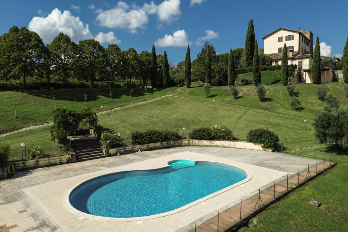 500 M² Villa ∙ 7 Bedrooms ∙ 14 Guests - Città di Castello