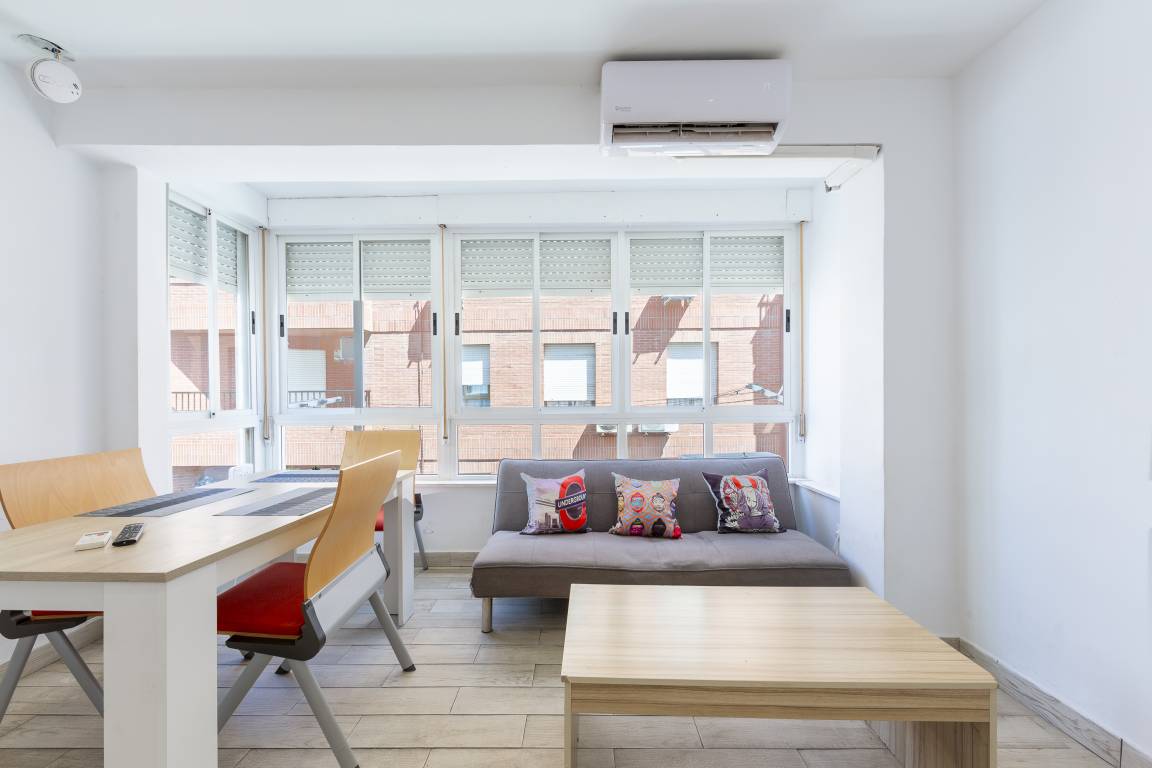 78 M² Apartment ∙ 3 Bedrooms ∙ 6 Guests - Almería