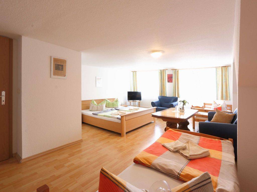 30 M² Hotel ∙ 1 Bedroom ∙ 4 Guests - Stralsund