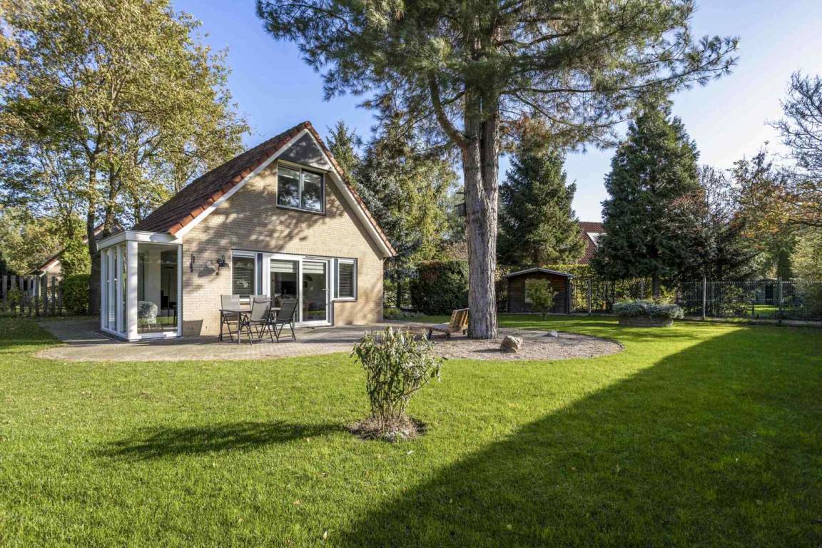 90 M² House ∙ 2 Bedrooms ∙ 4 Guests - Nijmegen