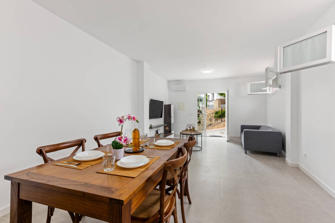65 M² House ∙ 1 Bedroom ∙ 4 Guests - Manilva