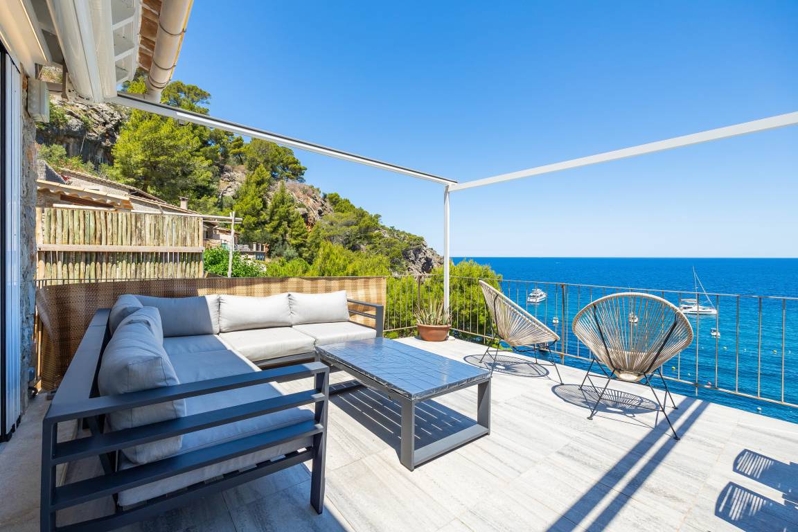 90 M² Chalet ∙ 4 Bedrooms ∙ 8 Guests - Deià