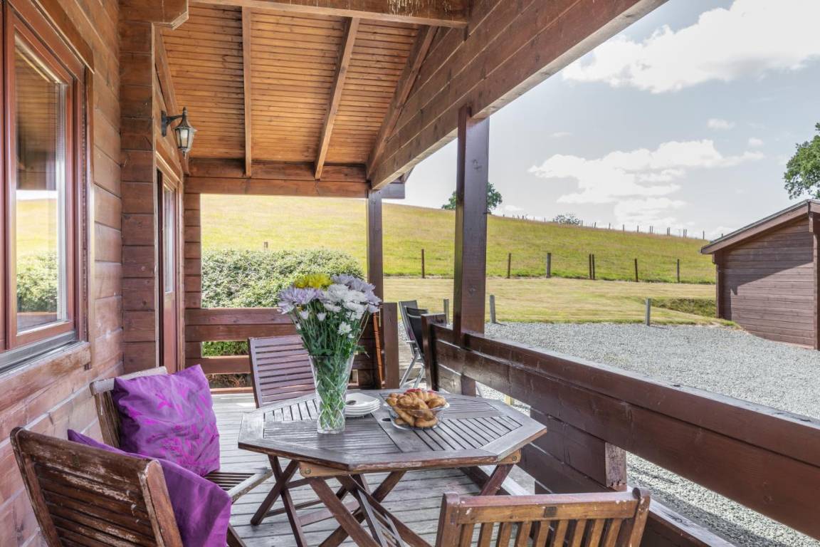 Lodge ∙ 2 Bedrooms ∙ 4 Guests - North Wales