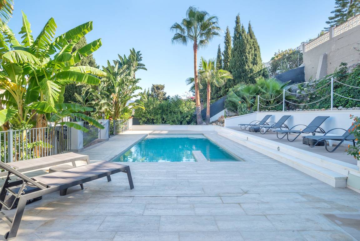 300 M² Villa ∙ 5 Habitaciones ∙ 10 Huéspedes - Mijas