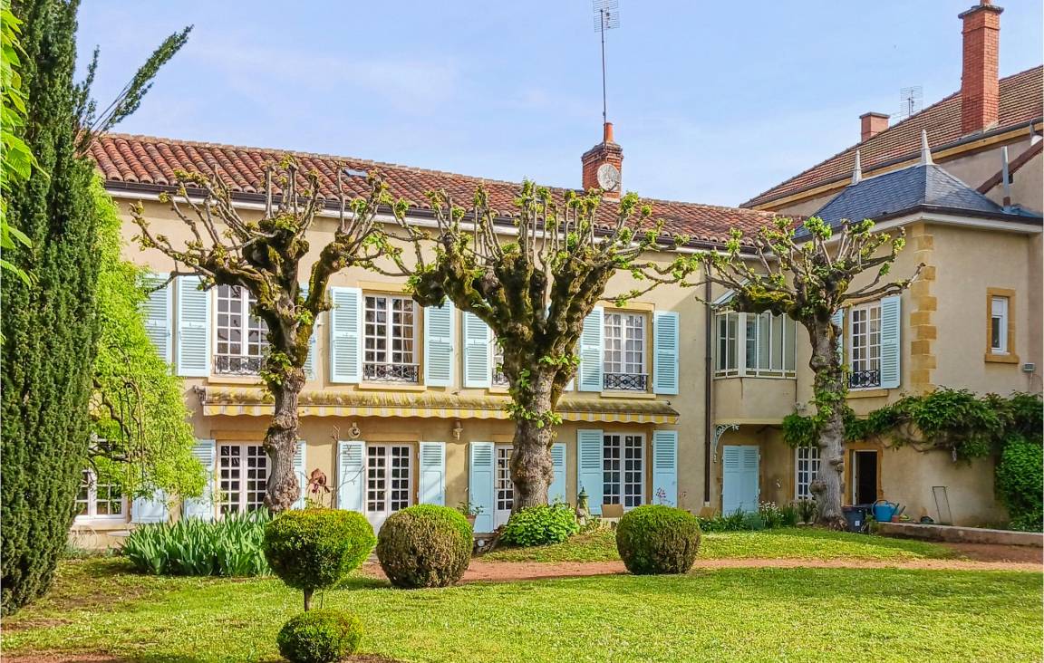 260 M² Casa ∙ 7 Camere Da Letto ∙ 13 Ospiti - Charlieu