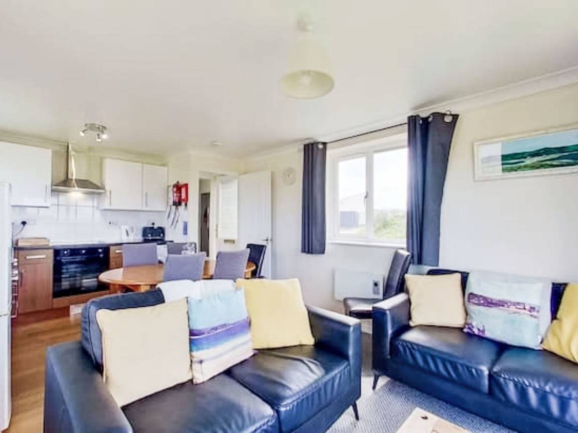 138 M² Talo ∙ 3 Makuuhuonetta ∙ 6 Vierasta - Marazion