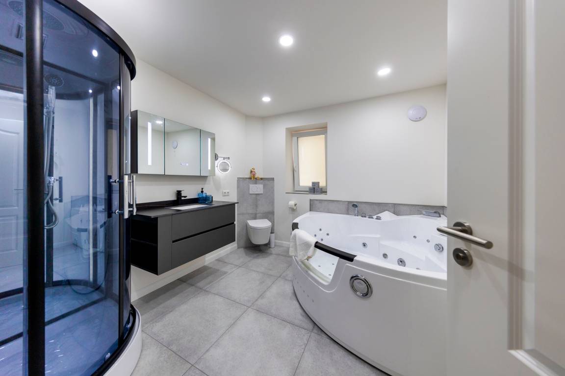 80 M² Ferienwohnung ∙ 2 Schlafzimmer ∙ 6 Gäste - Bredstedt