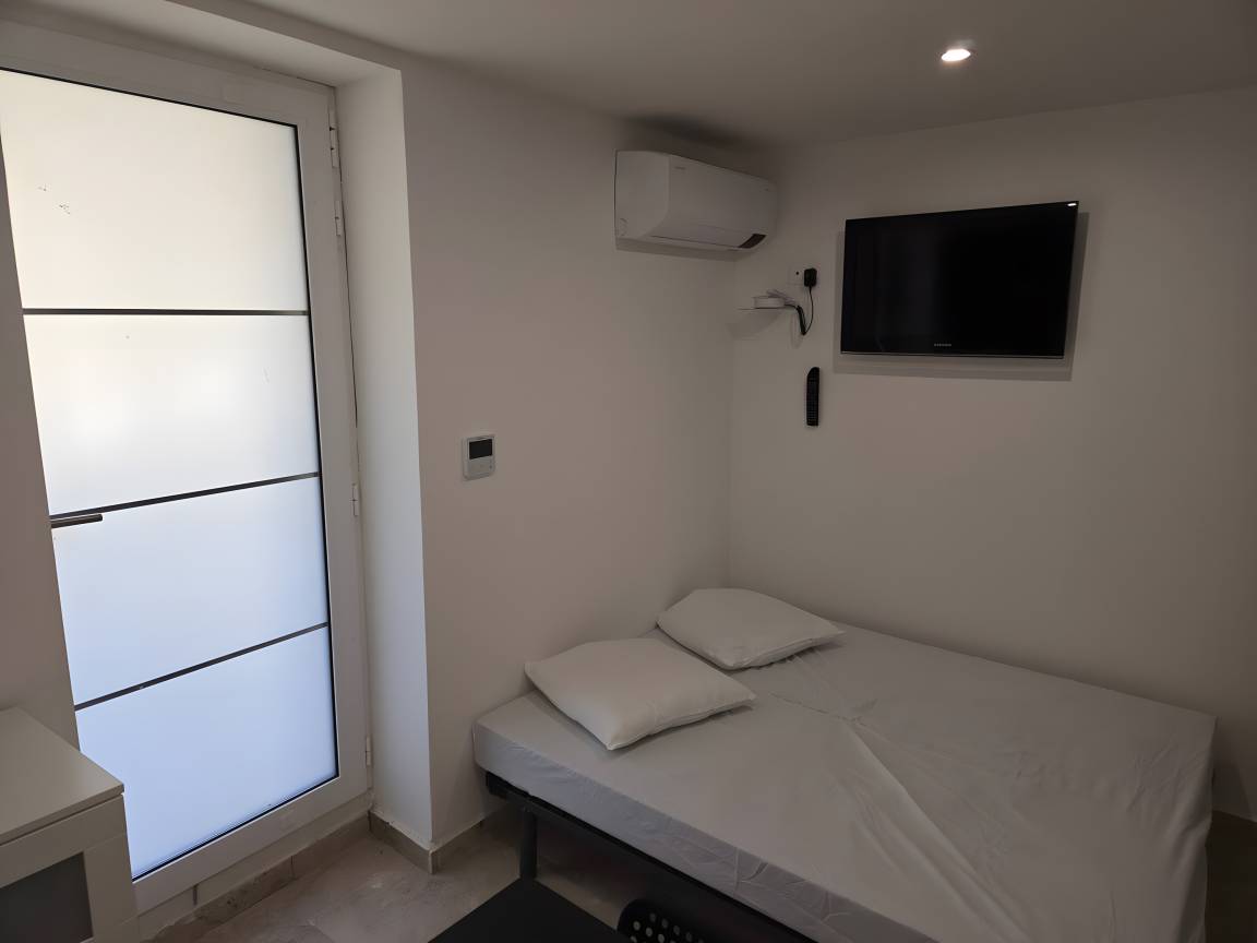 25 M² Studio ∙ 1 Chambre ∙ 2 Personnes - Cavaillon