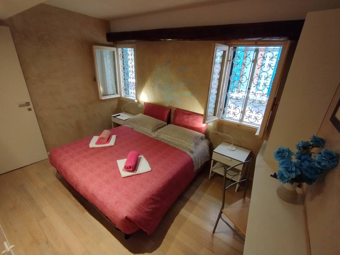 84 M² Appartement ∙ 3 Slaapkamers ∙ 6 Gasten - Venetië