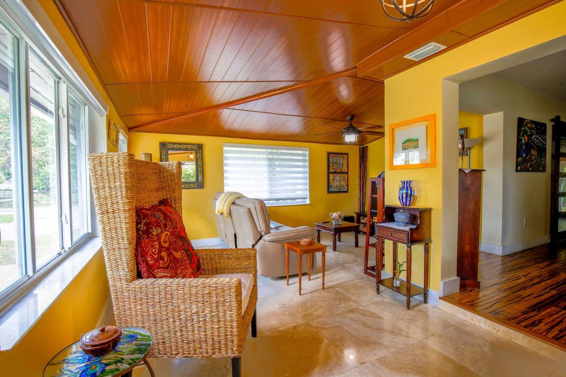 125 M² House ∙ 2 Bedrooms ∙ 4 Guests - Doral, FL