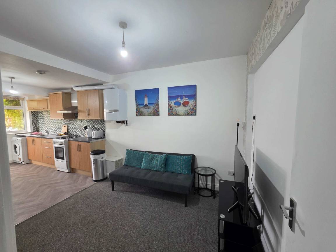 74 M² House ∙ 3 Bedrooms ∙ 5 Guests - Sherwood Forest