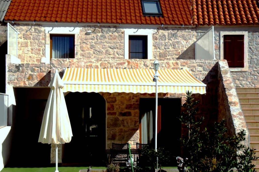 63 M² House ∙ 2 Bedrooms ∙ 3 Guests - Primošten